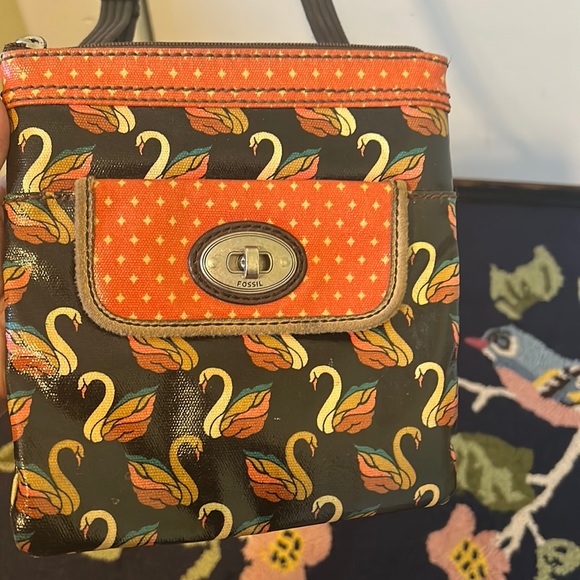 Fossil | Bags | Fossil Swans Crossbody Purse Keyper Birds Bag Zipper ...